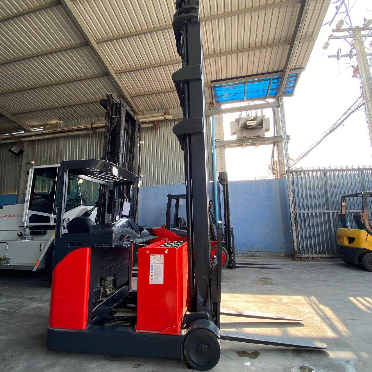 #Reach Truck #LINDE